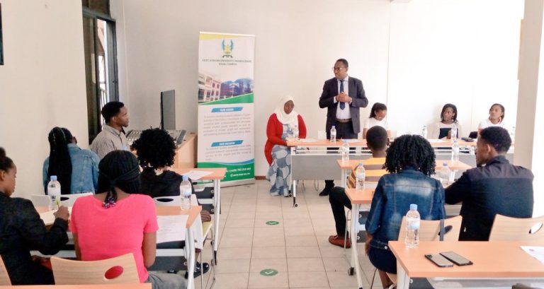 EAUR Magazine - EAUR Magazine